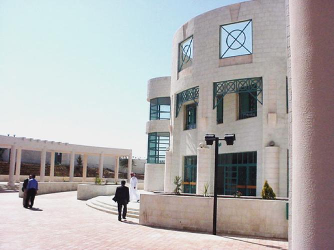 BALQA APPLIED UNIVERSITY - LABORATORIES & LECTURE ROOMS BUILDING ...